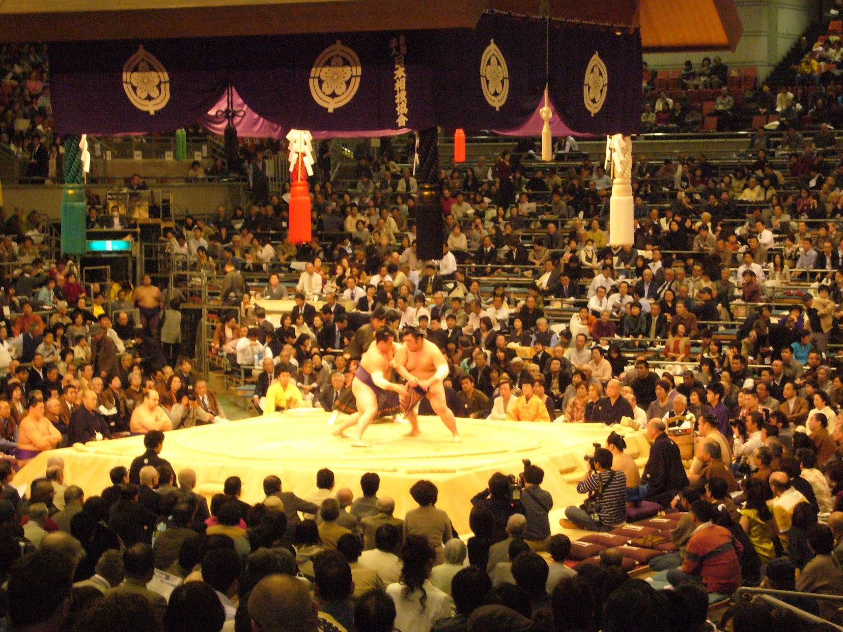 Japanese Culture: Sumo Wrestling | Uchi: Japan Real Estate