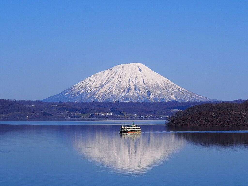 20 Things To Do In Lake Toya, From Soaking… | Uchi: Japan Real Estate