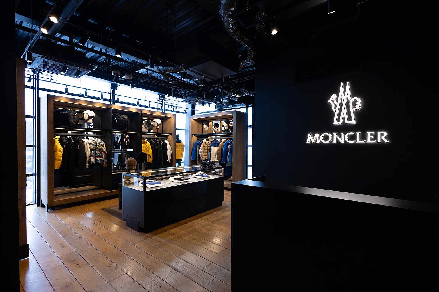 LOOK: An exclusive 'Moncler Grenoble' store… | Uchi: Japan Real Estate