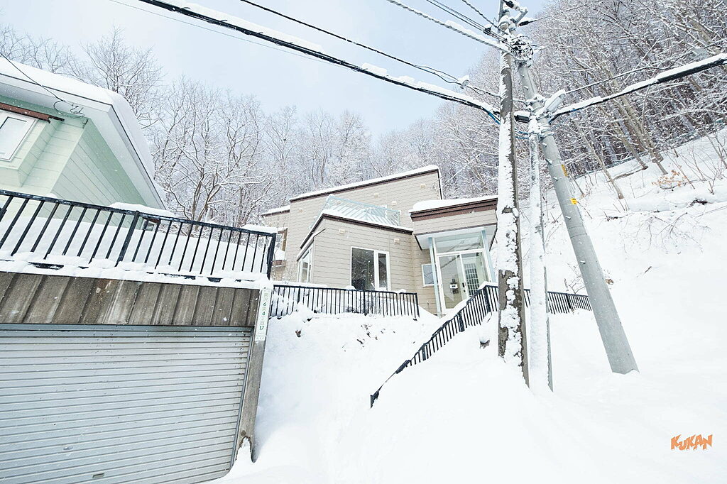 Castle Miyanomori Luxury House in Hokkaido | Uchi: Japan Real Estate