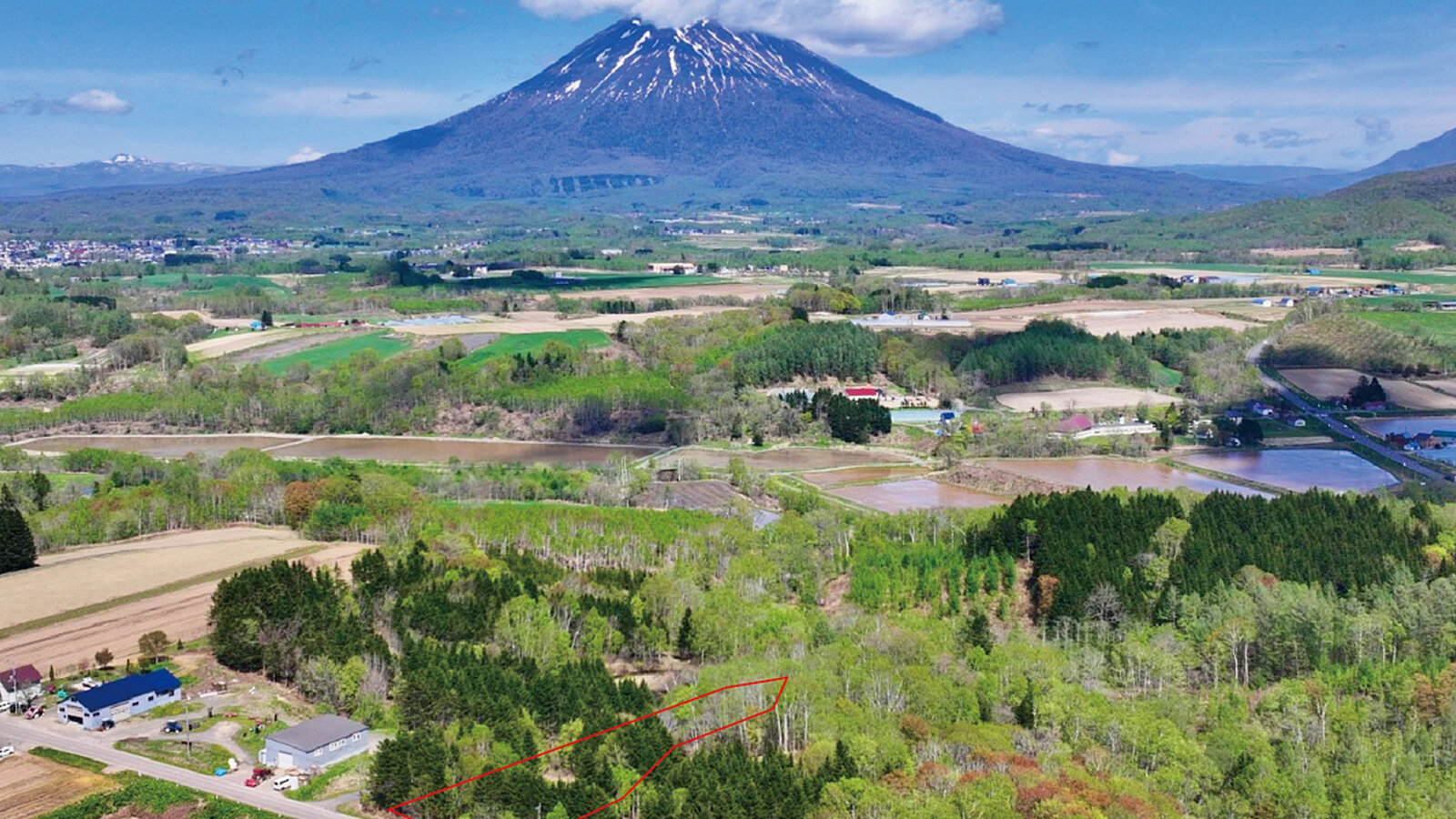 Tomikawa Villa Land | Uchi: Japan Real Estate