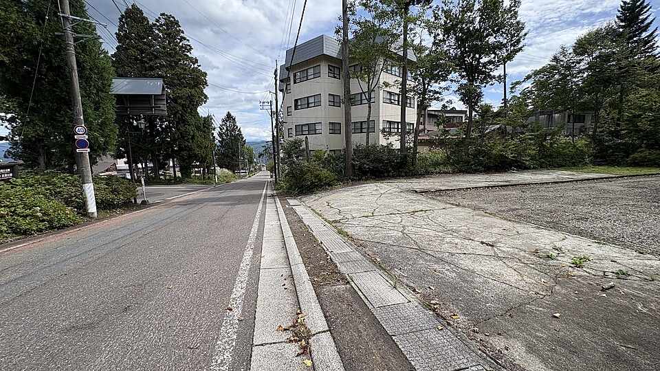 Akakura Onsen Ski Resort Land | Uchi: Japan Real Estate
