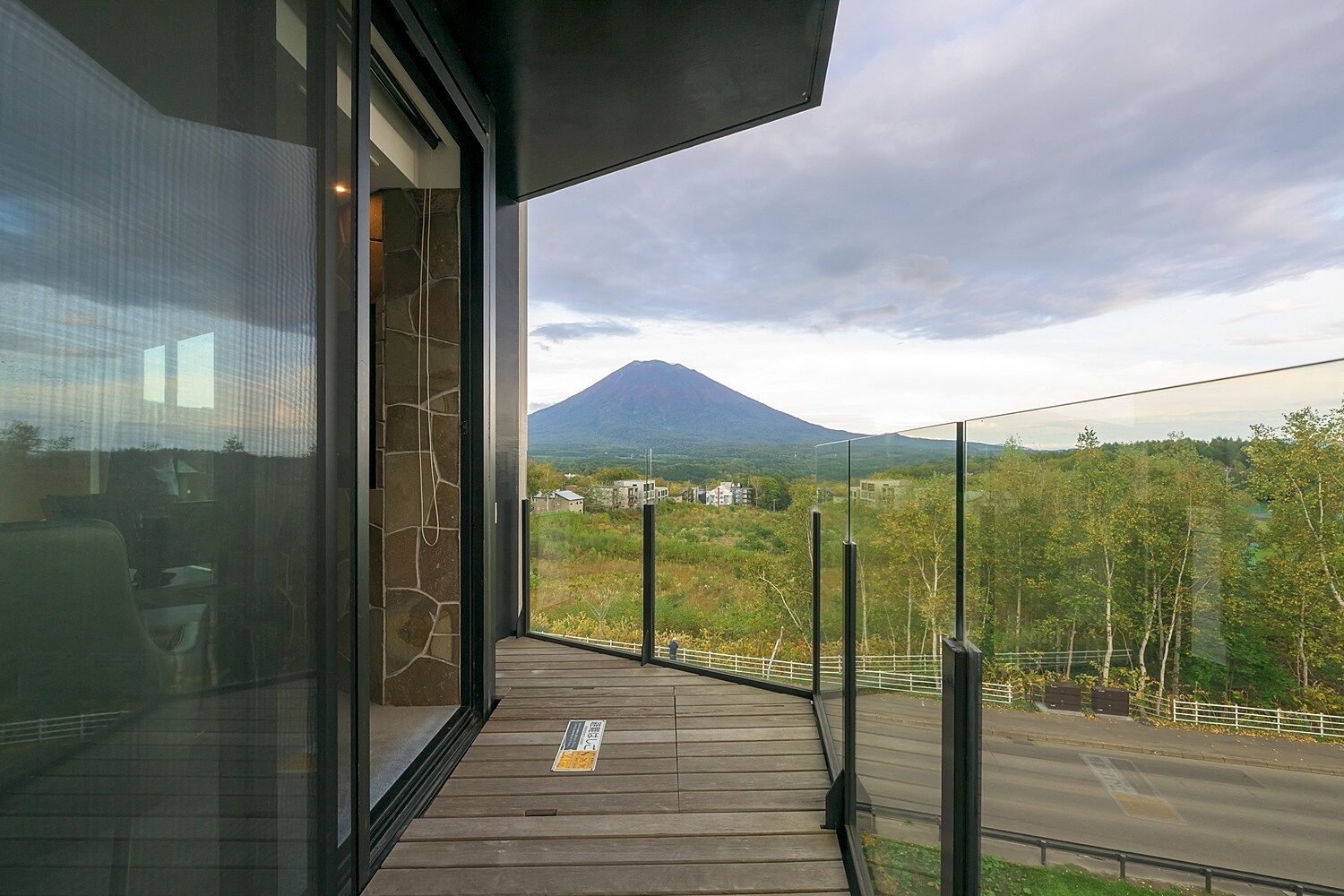 The Vale Niseko 406 | Uchi: Japan Real Estate