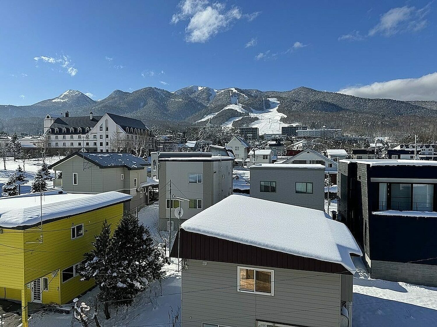 Kaku Place 404 Furano 1 Bedroom Condominium | Uchi: Japan Real Estate