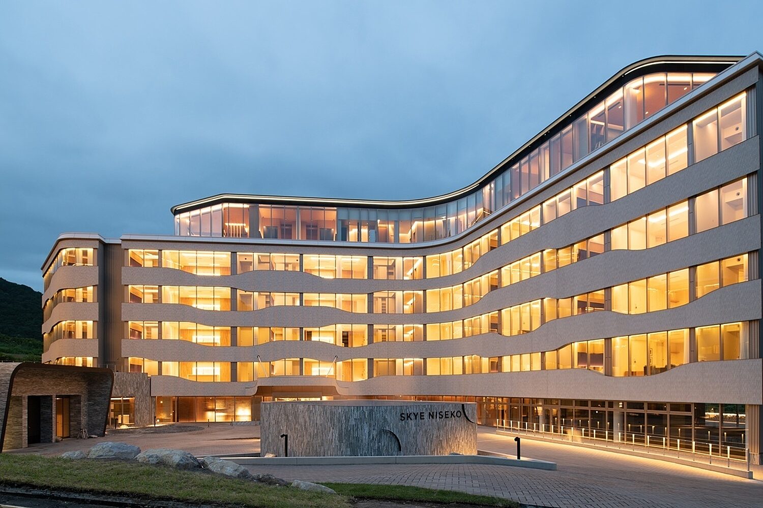 Skye Niseko 603 3-Bedroom Suite | Uchi: Japan Real Estate